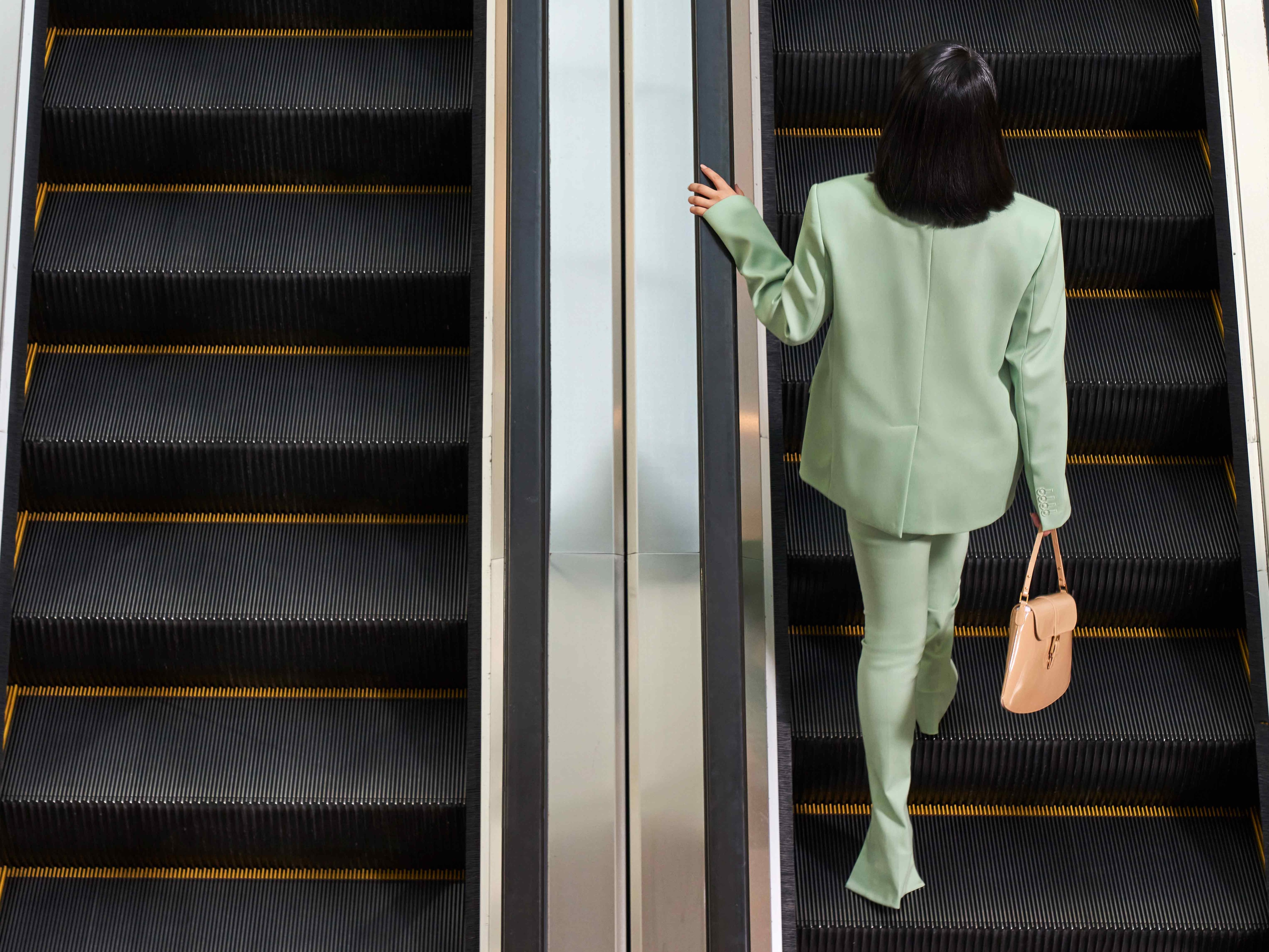 Dubai Attractions - Ski Dubai, Magic Planet | Mall of the Emirates